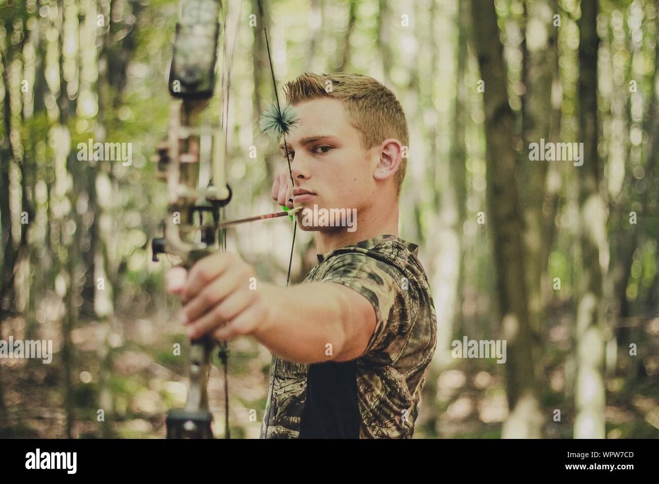 Man arrow hi-res stock photography and images - Alamy