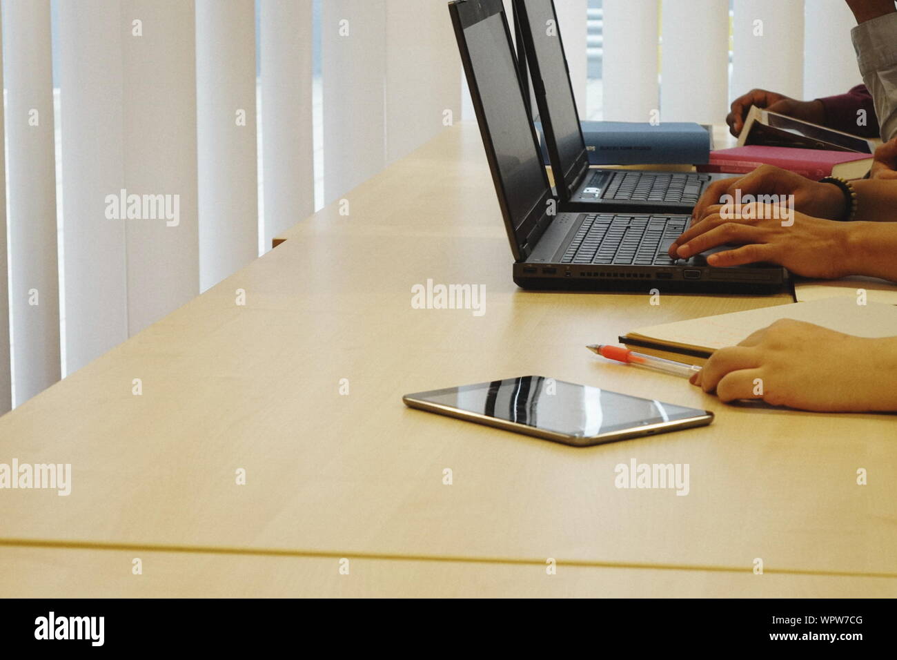 Student laptop classroom hi-res stock photography and images - Alamy