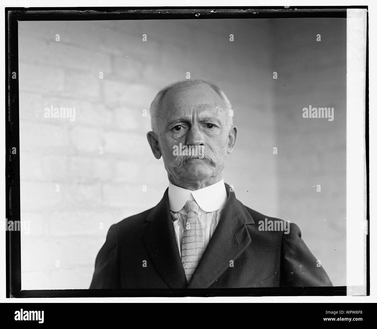 General crozier Black and White Stock Photos & Images - Alamy