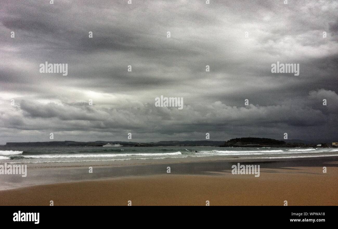 Stormy scenery hi-res stock photography and images - Alamy