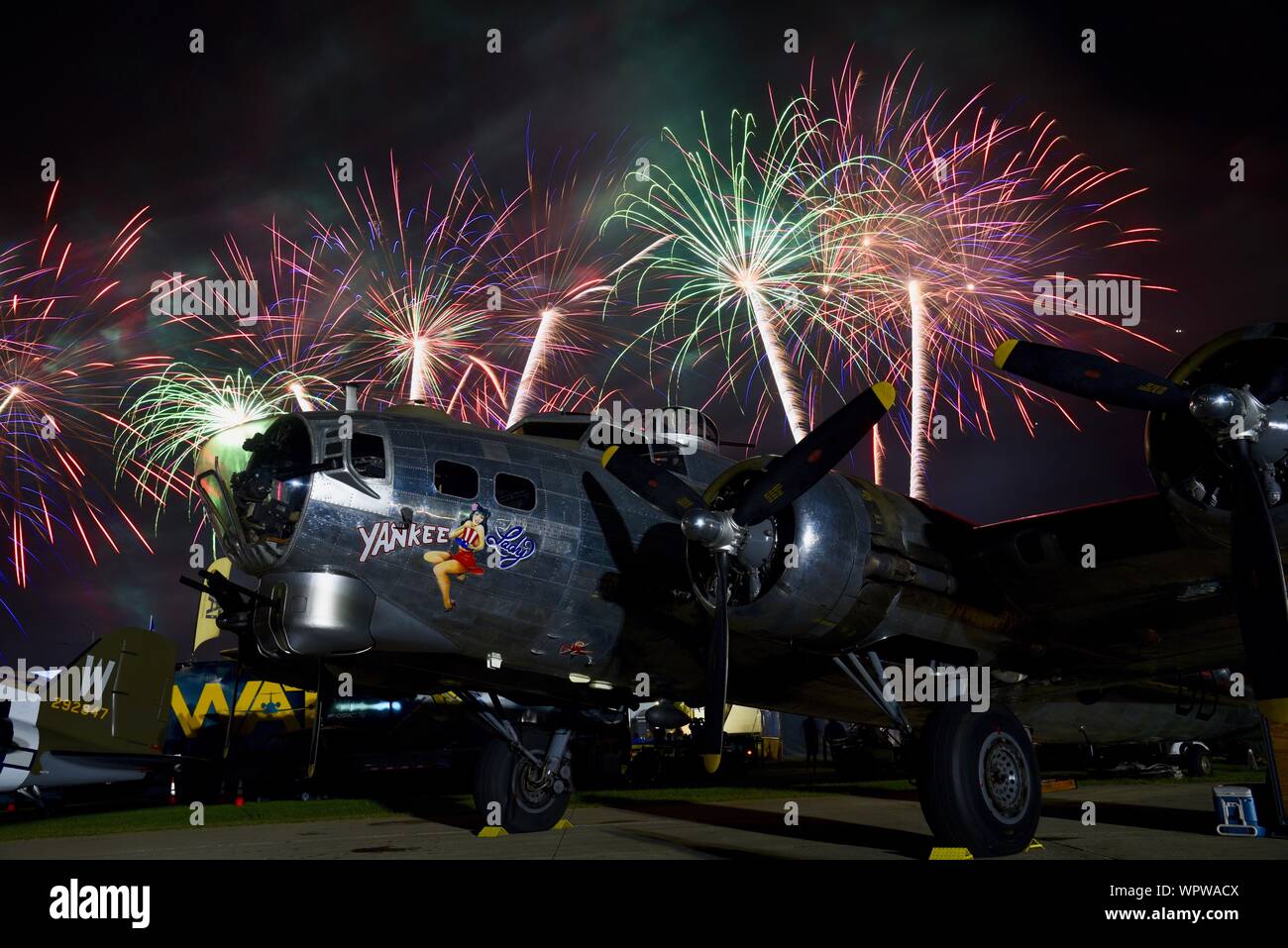 Spectacular fireworks explode behind "Yankee Lady" B-17 World War 2 ...