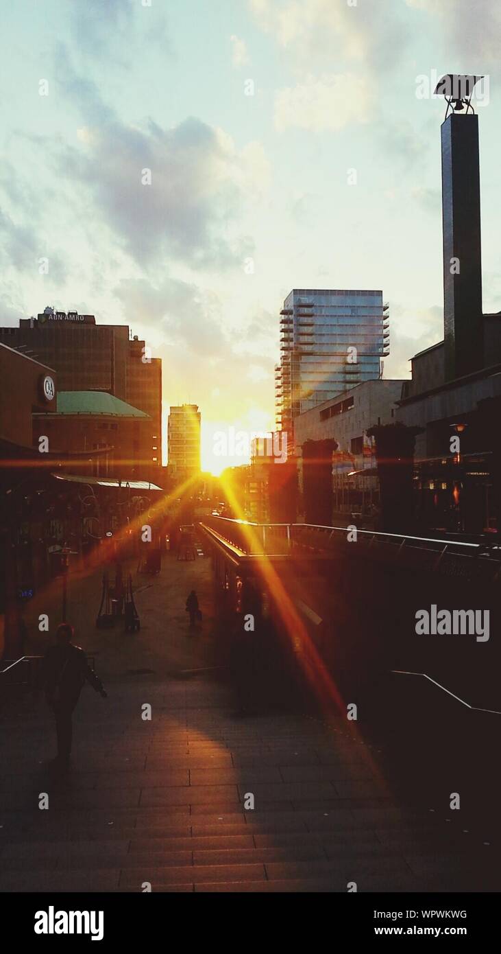 Tall buildings through cloud hi-res stock photography and images - Alamy