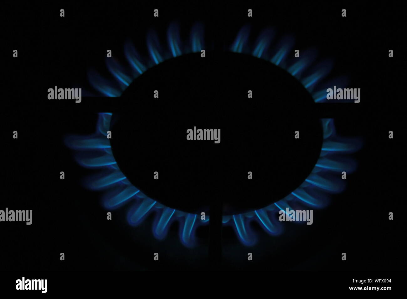 Circle of flames hi-res stock photography and images - Alamy