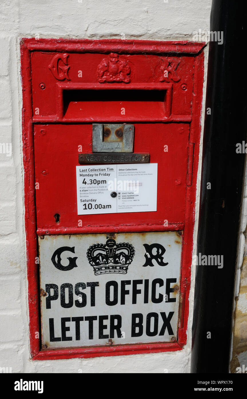 Gr post office letter box hi-res stock photography and images - Alamy