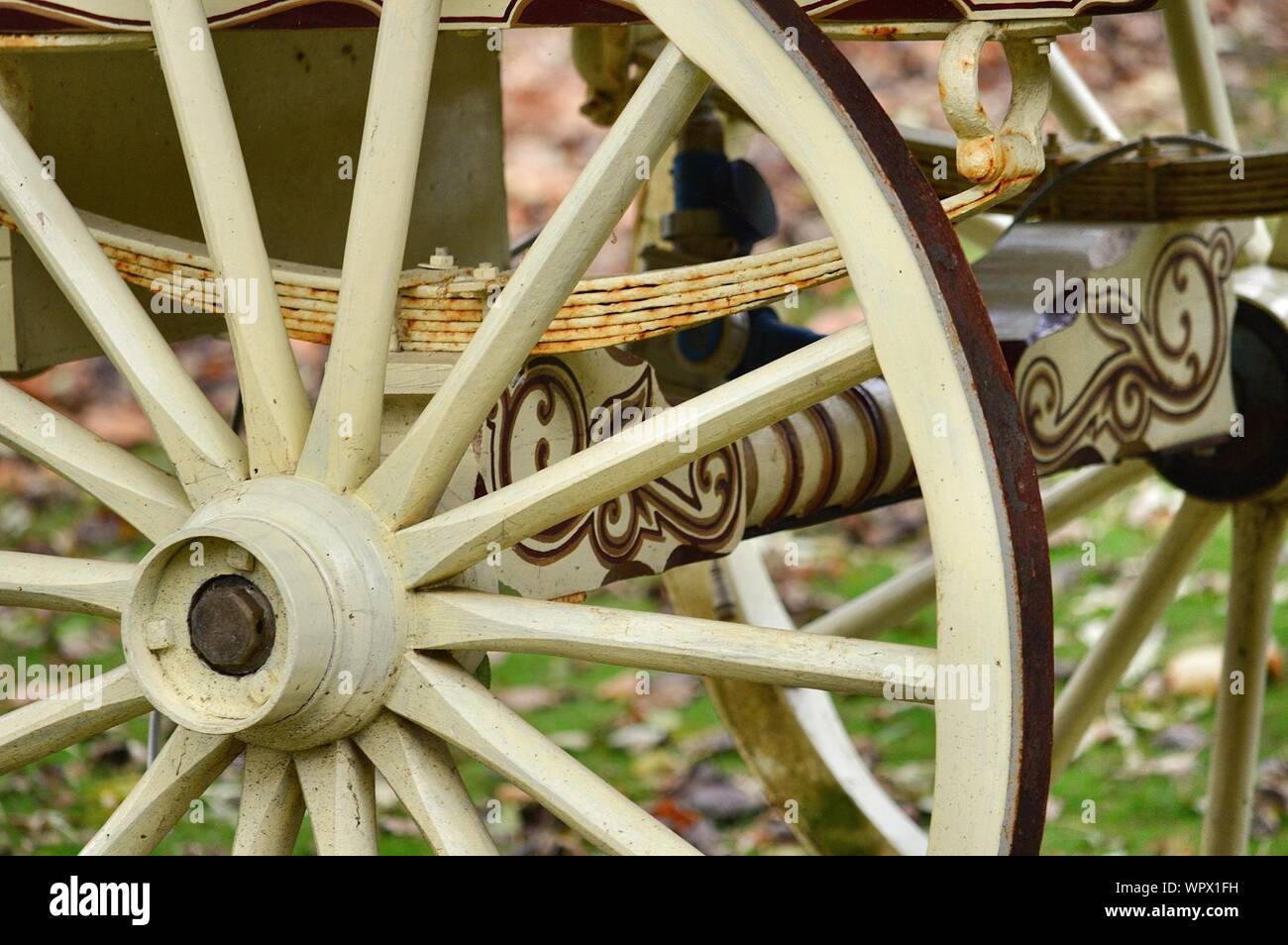 Gypsy caravan hi-res stock photography and images - Alamy