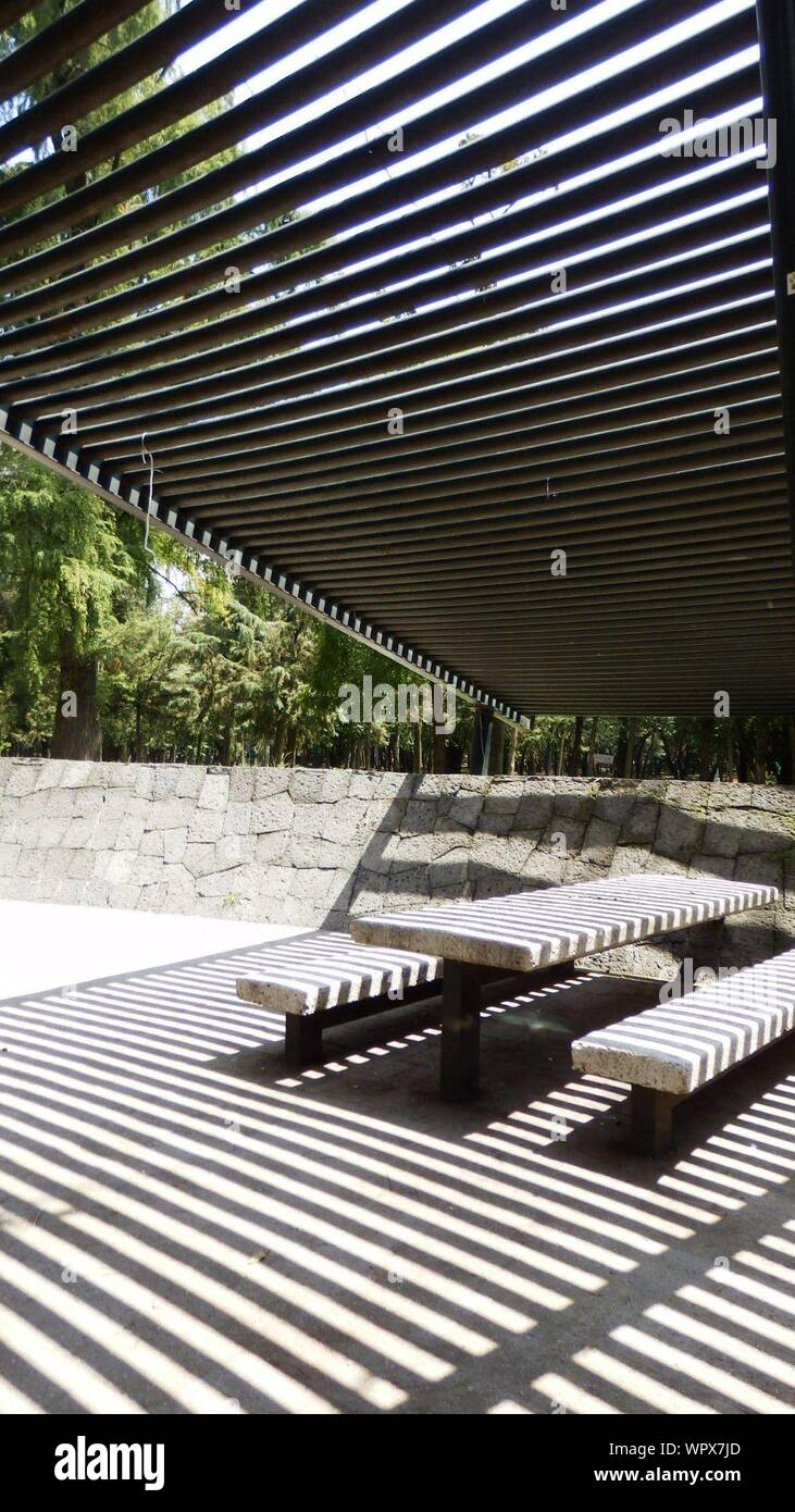 Shadow roof hi-res stock photography and images - Alamy