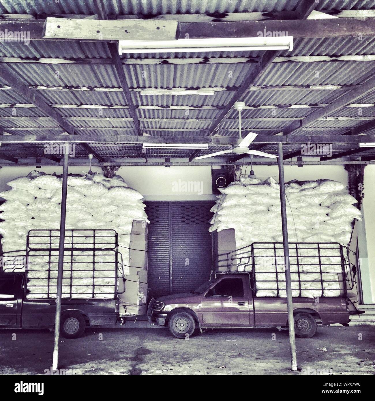 Transportation materials hi-res stock photography and images - Alamy