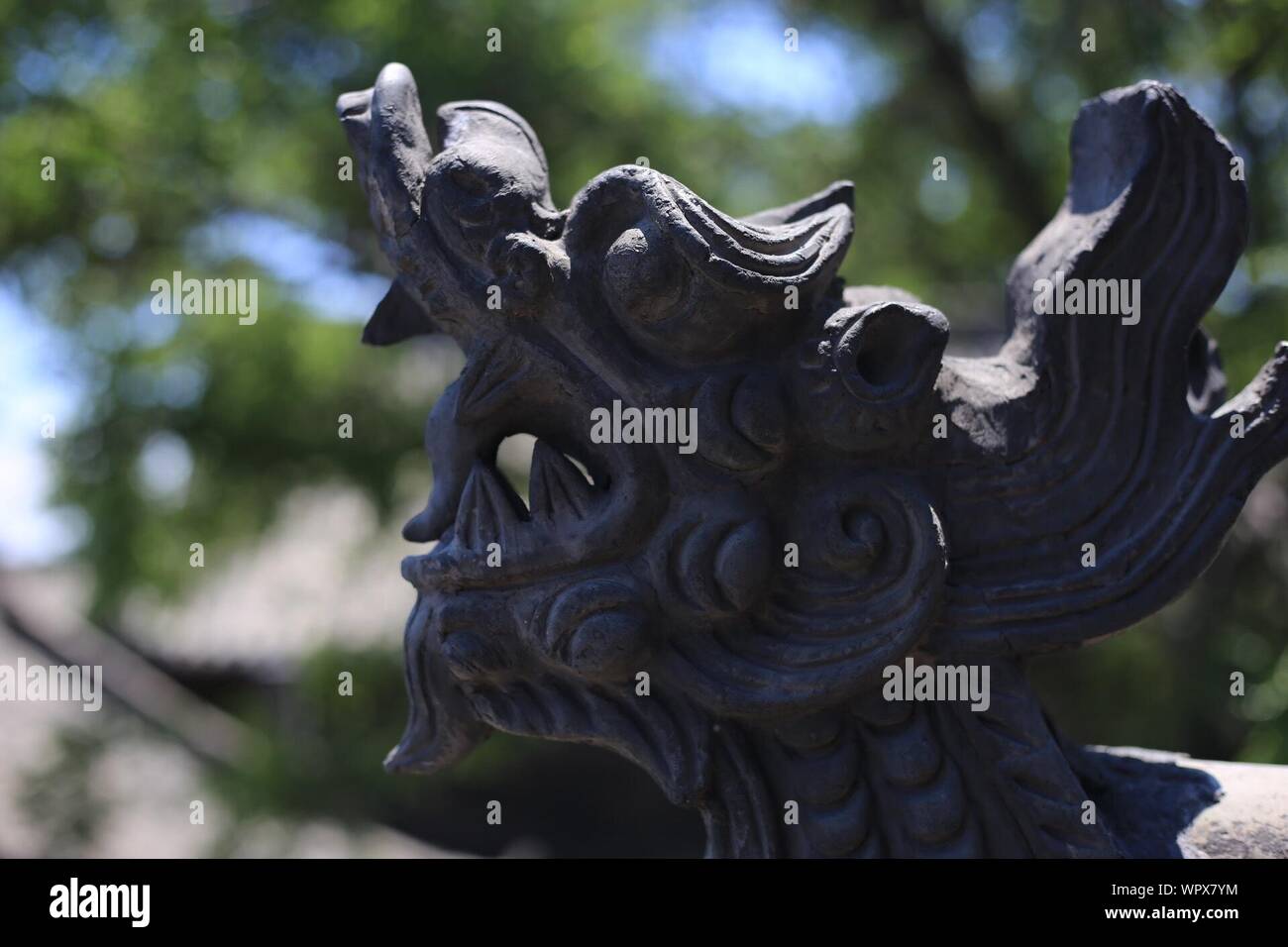 Chinese Dragon Statue High Resolution Stock Photography and Images - Alamy