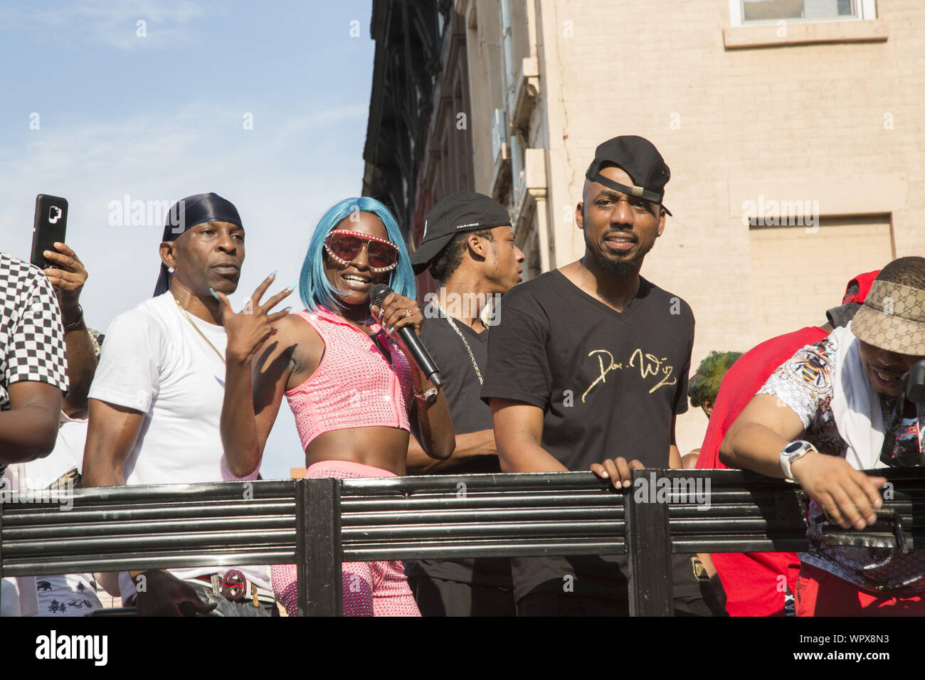 Rappers new york hi-res stock photography and images - Alamy