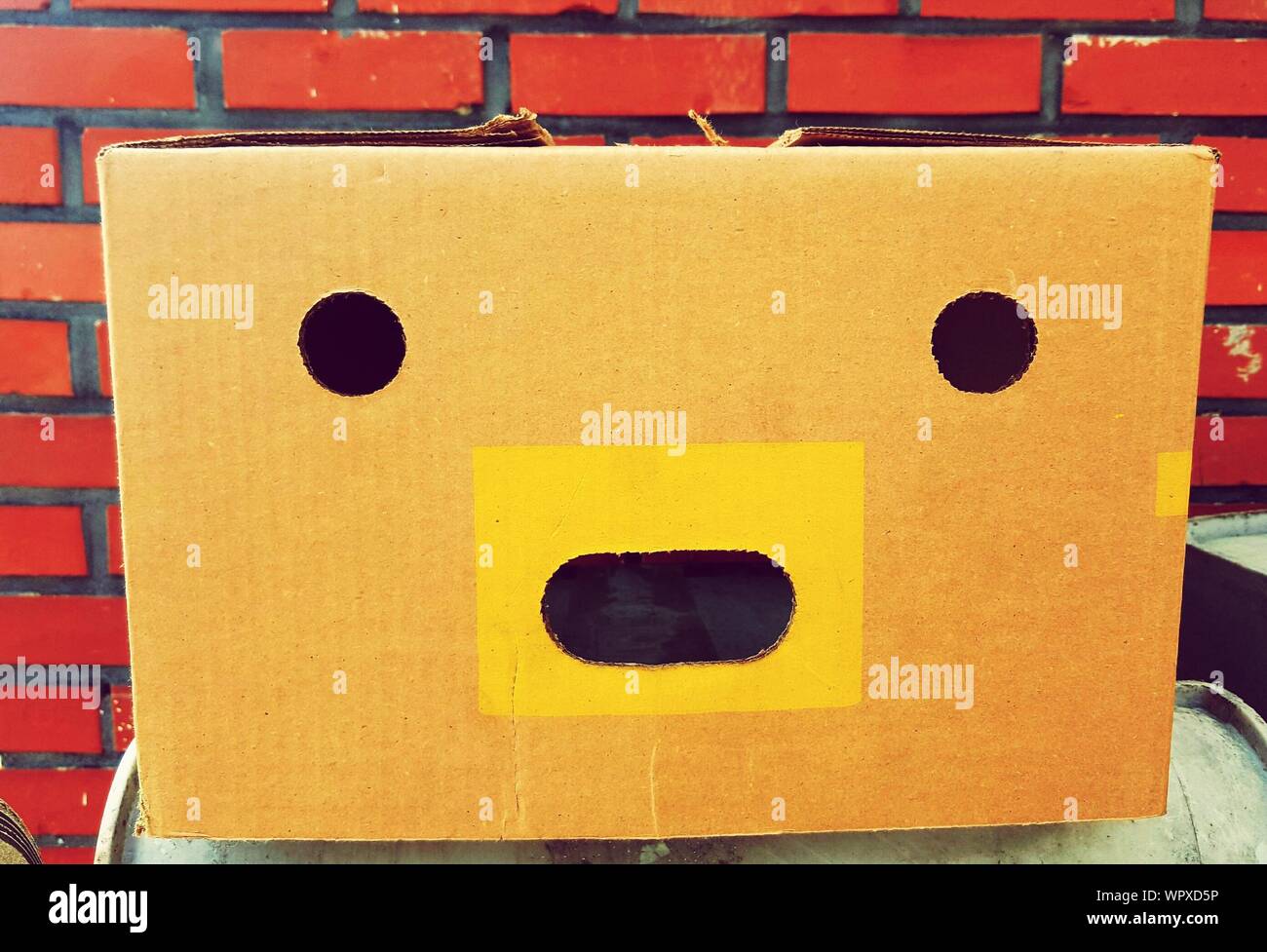 Cardboard face hi-res stock photography and images - Alamy