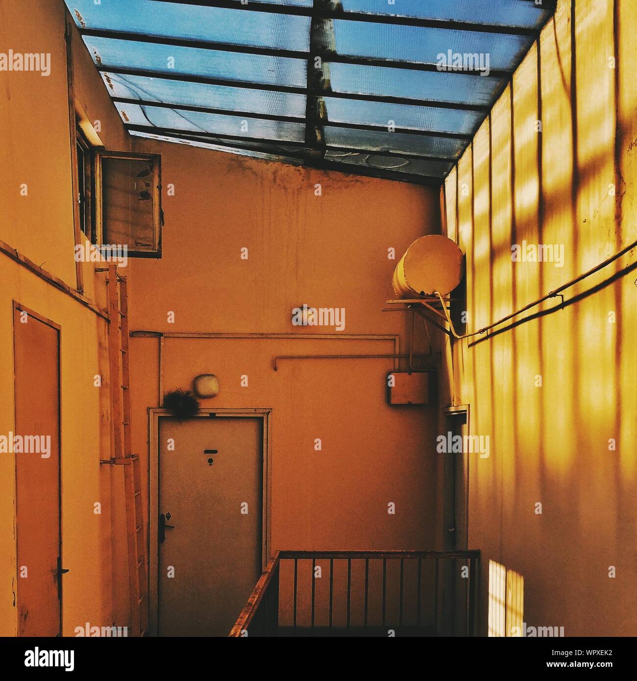 Residential building interior hi-res stock photography and images - Alamy