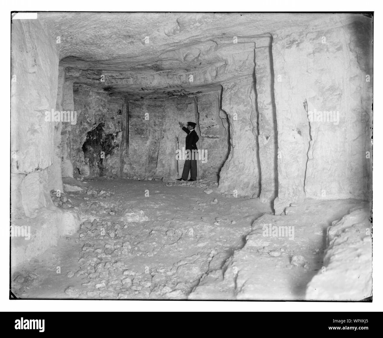 Historical quarries hi-res stock photography and images - Alamy