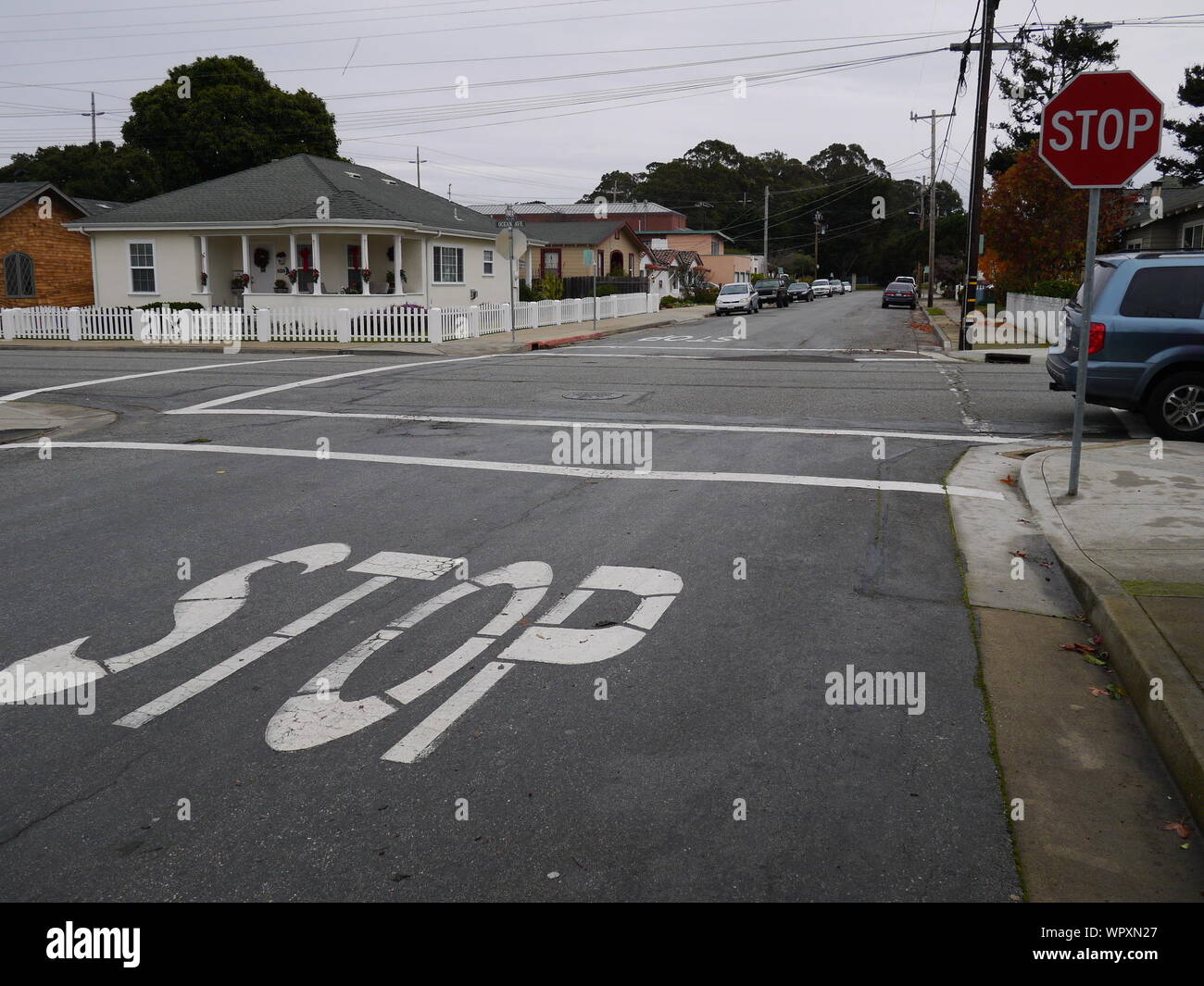 Stop road marking hi-res stock photography and images - Alamy