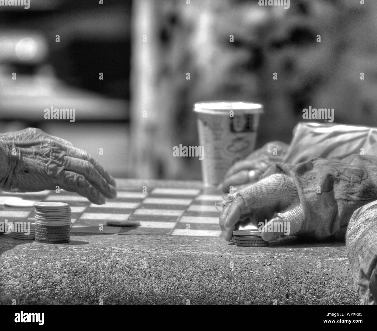 Hands game hi-res stock photography and images - Alamy