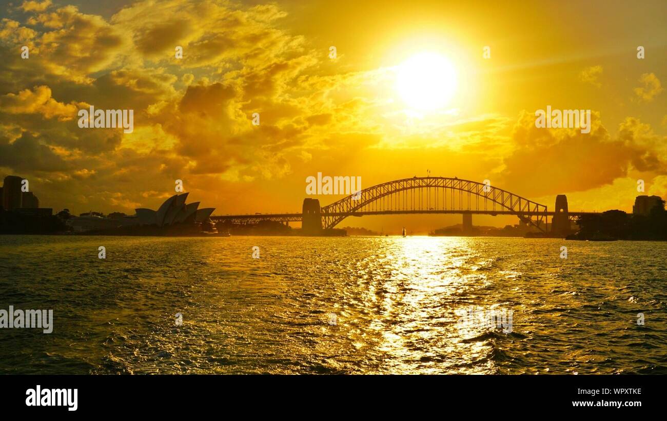 Bridge sunset and sea hi-res stock photography and images - Alamy