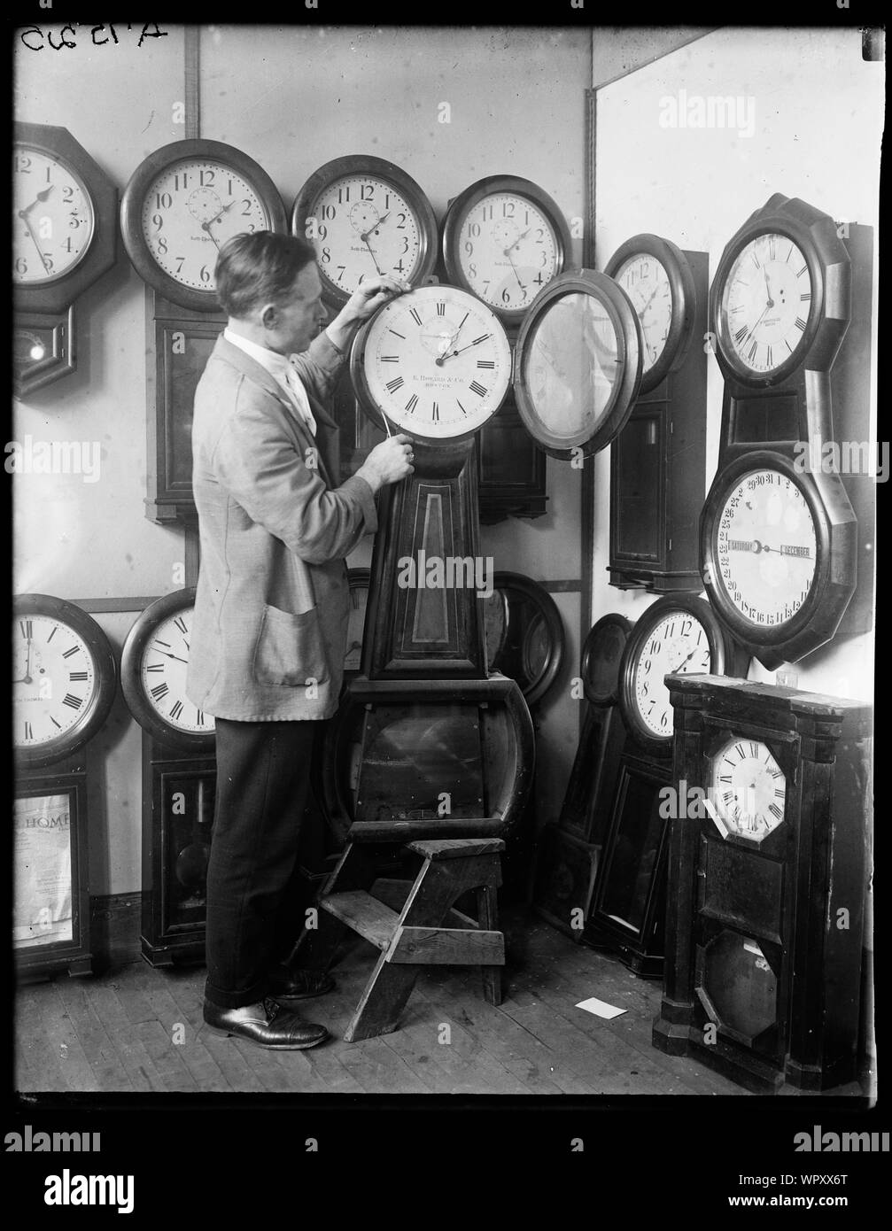 Face mechanical clock Black and White Stock Photos & Images - Alamy