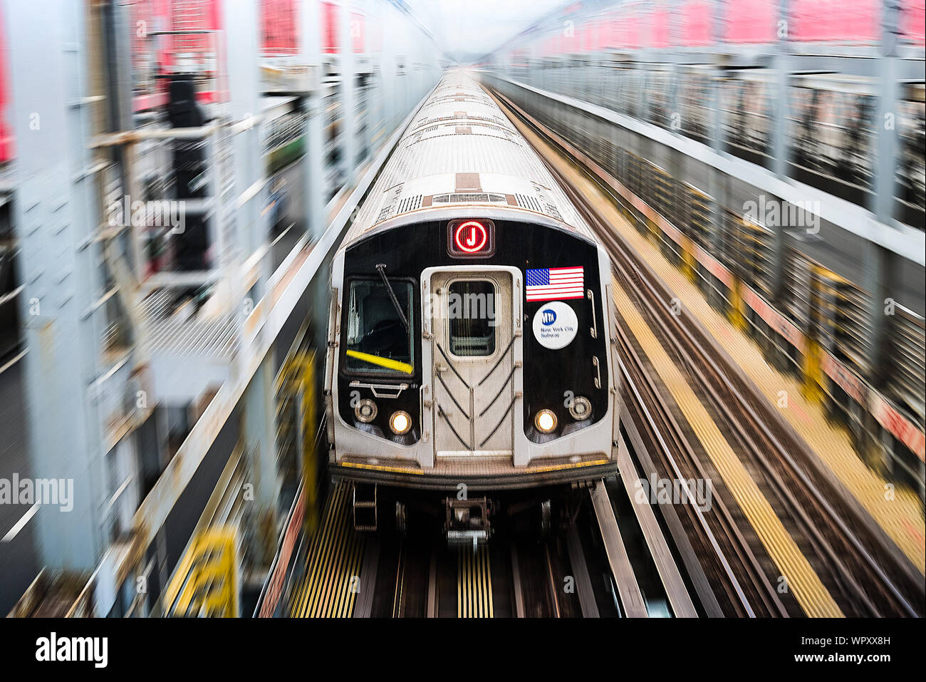 Metro tracks hi-res stock photography and images - Alamy