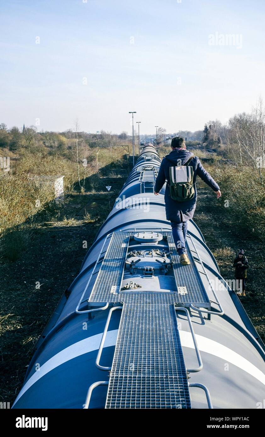 Walking top hi-res stock photography and images - Alamy