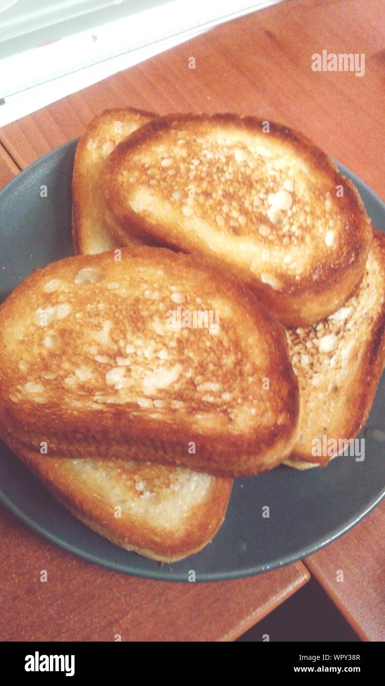 Toast plate hi-res stock photography and images - Alamy
