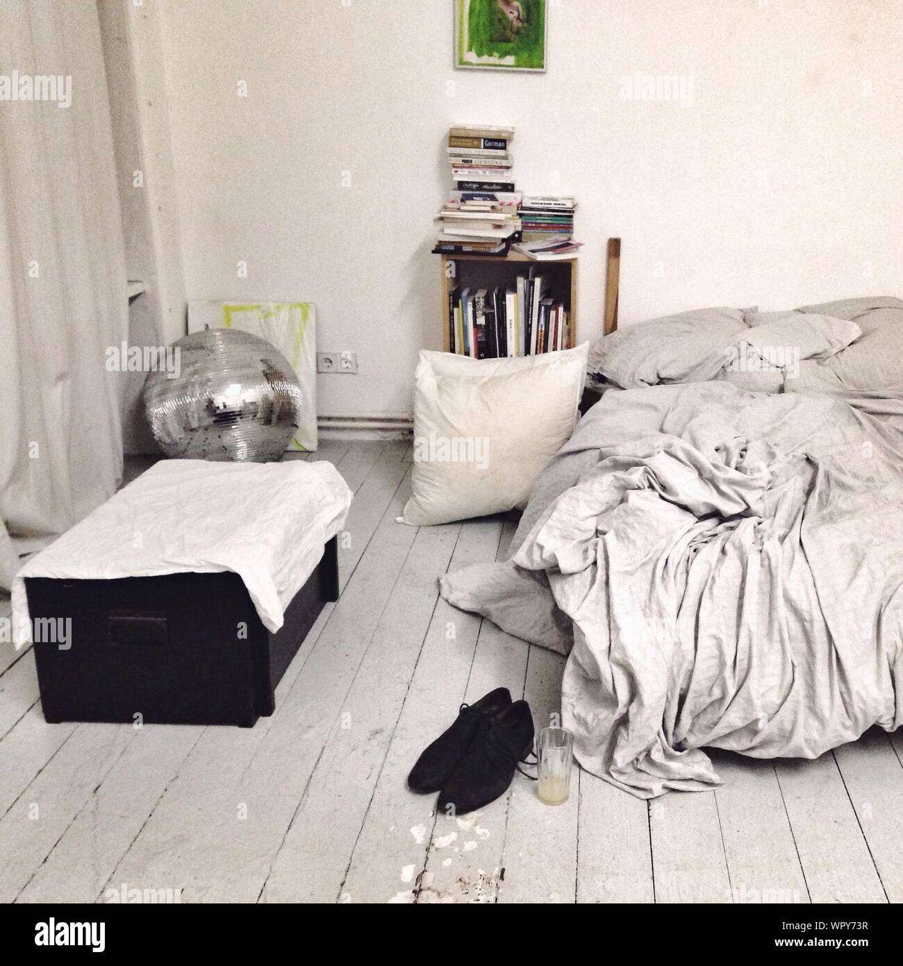 Messy Bedroom High Resolution Stock Photography and Images - Alamy