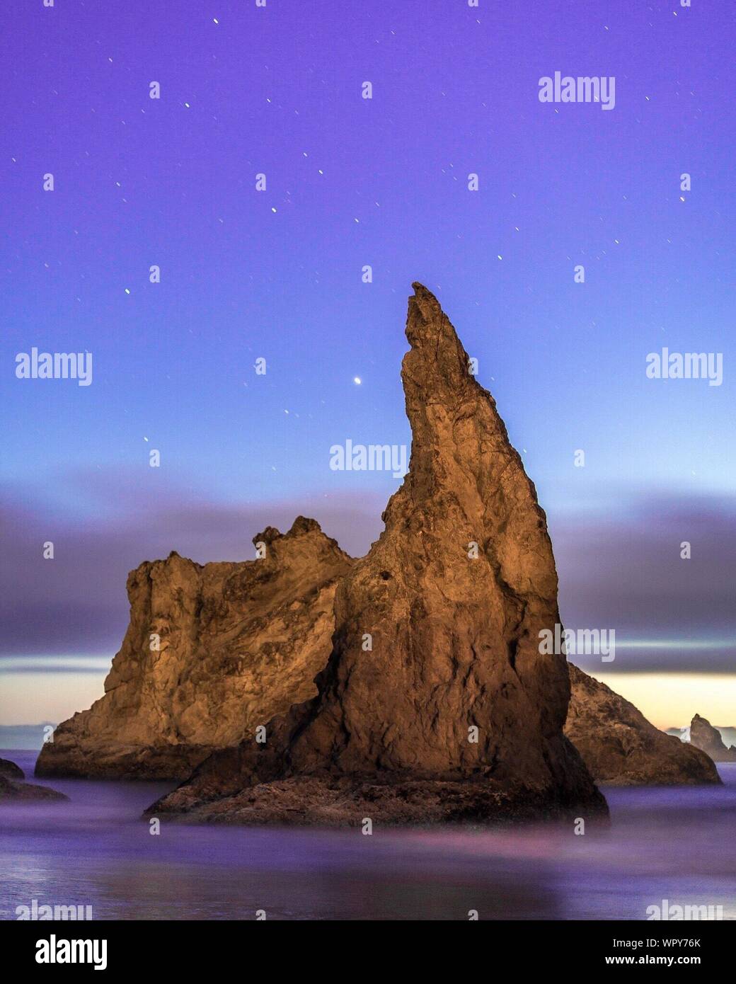 Dusk exploration hi-res stock photography and images - Alamy