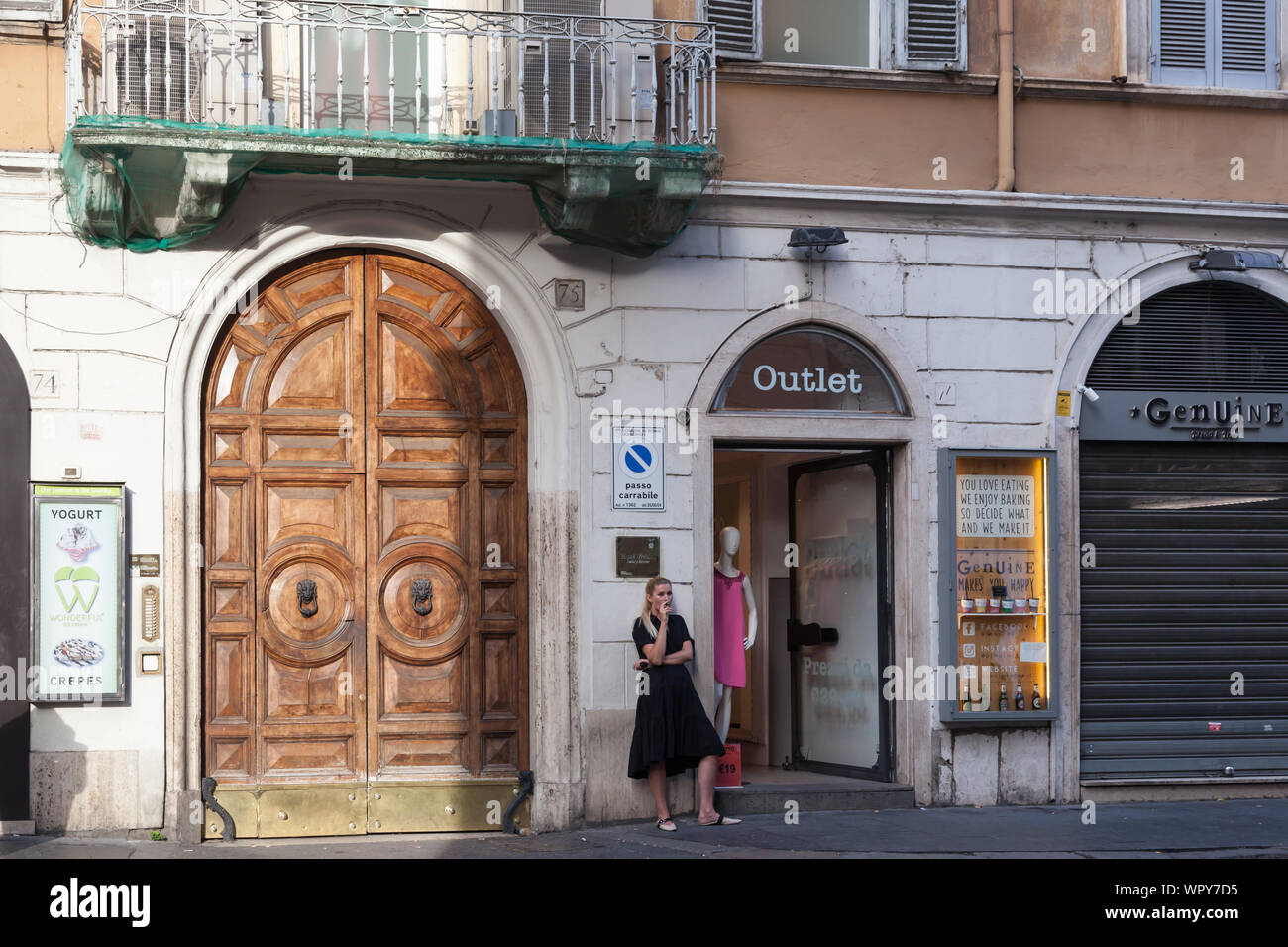 Smoke break night hi-res stock photography and images - Alamy