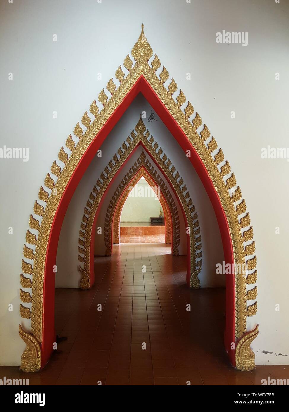 Arch archway building structure architecture hi-res stock photography ...