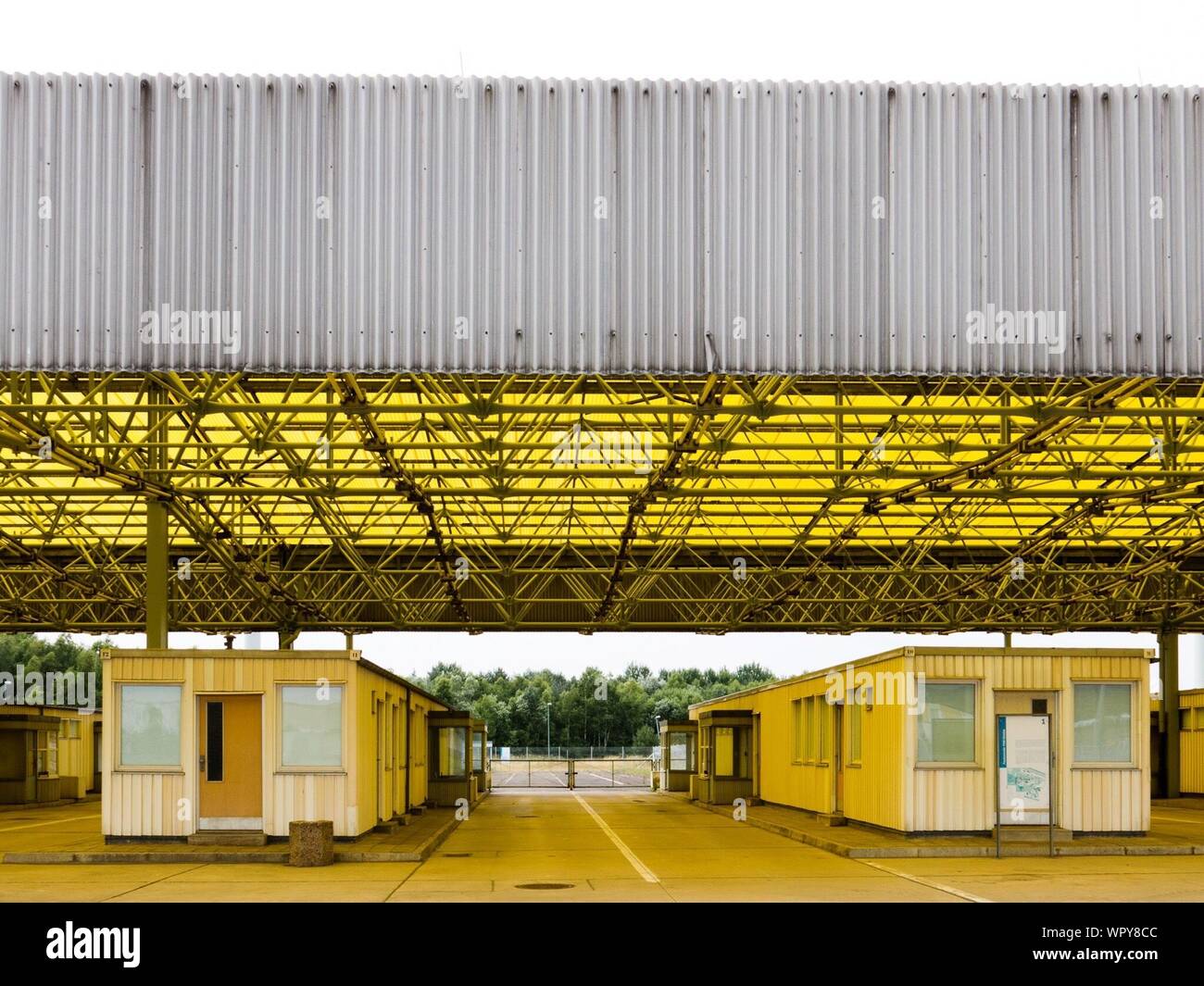 East west germany border hi-res stock photography and images - Alamy