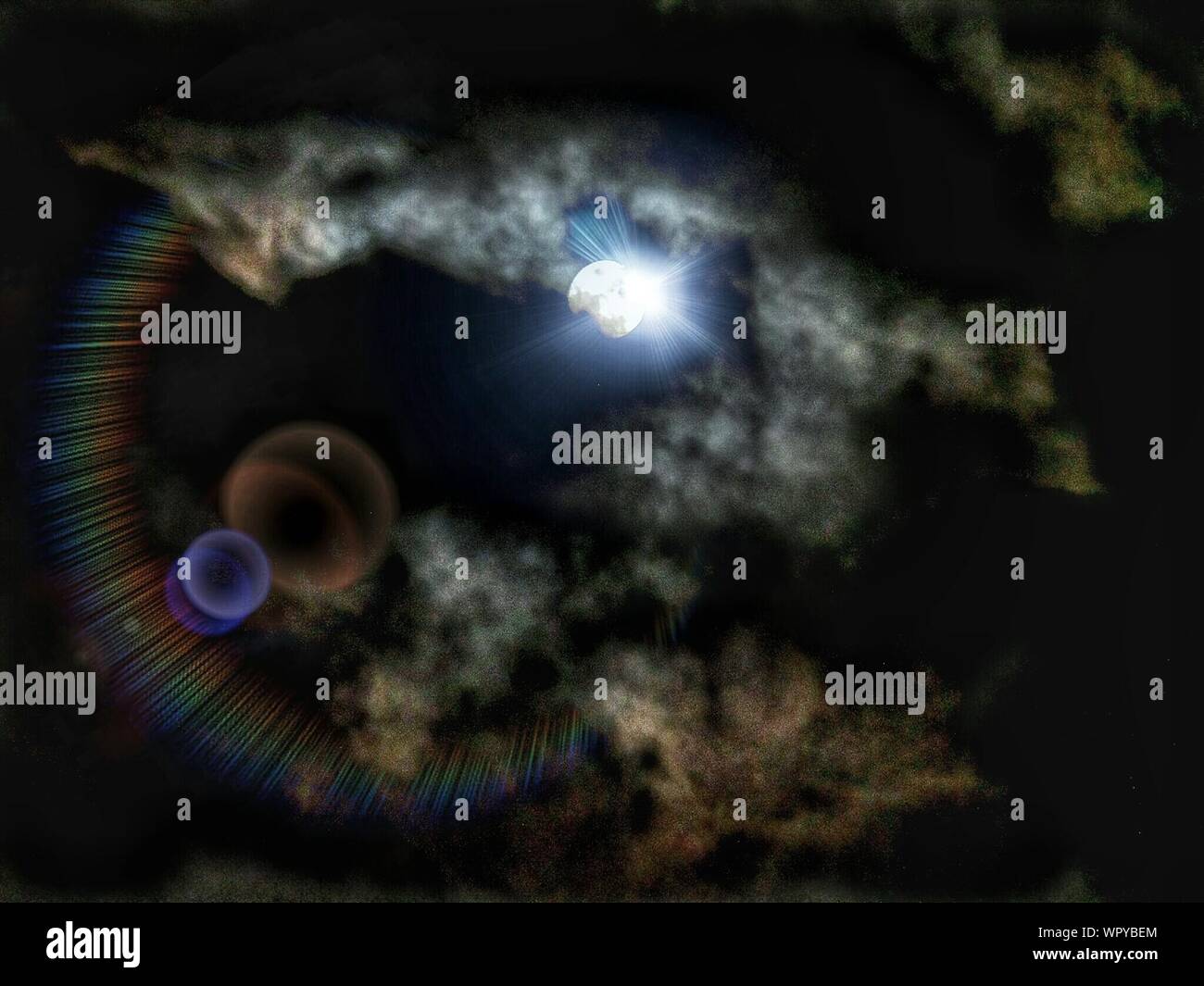 Lens flare low sun hi-res stock photography and images - Alamy