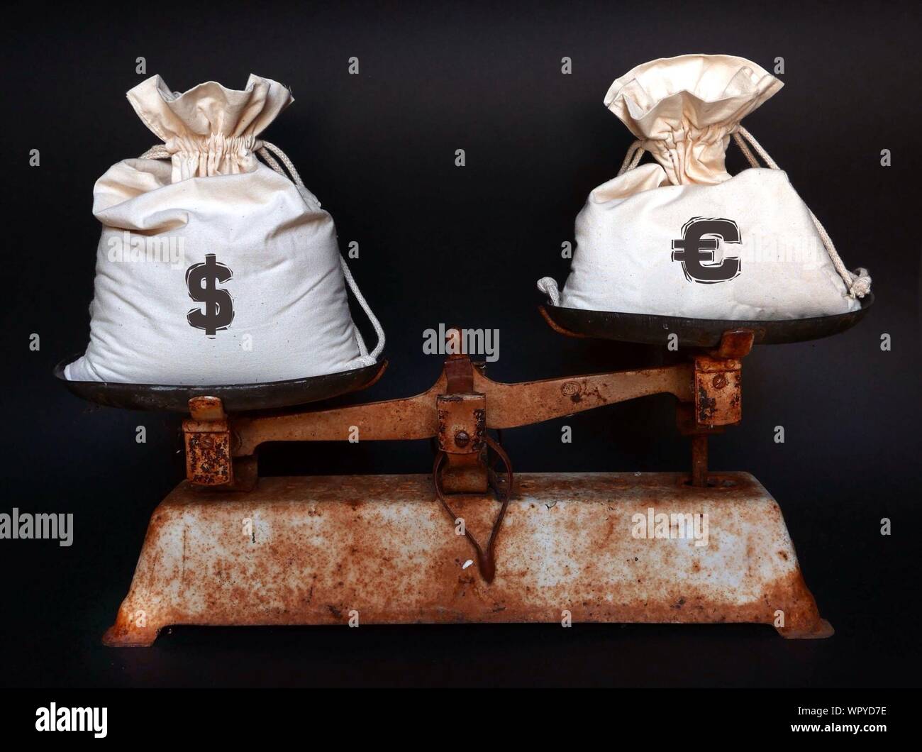 Old fashioned bags hi-res stock photography and images - Alamy