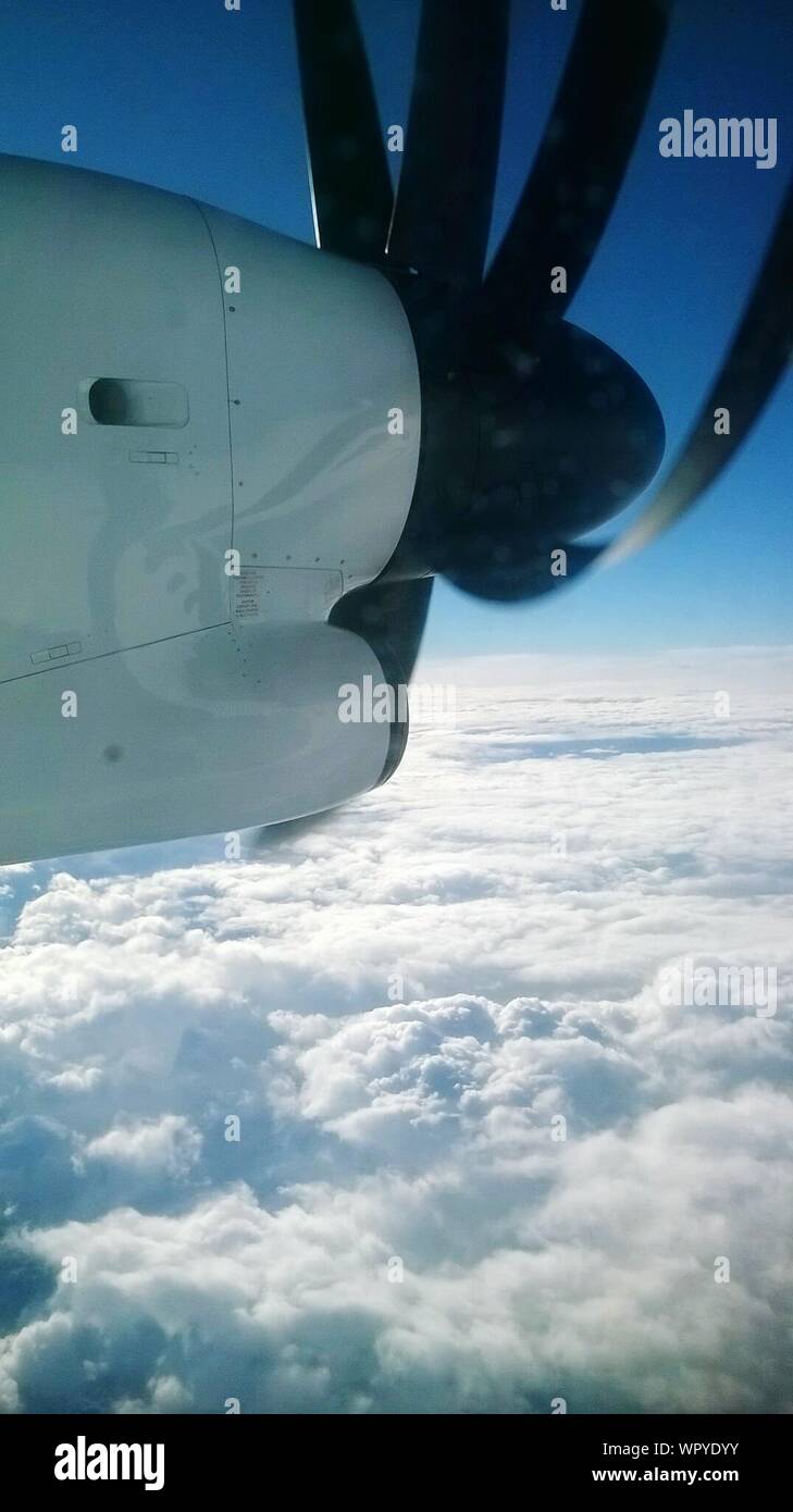 Blurred propeller hi-res stock photography and images - Alamy