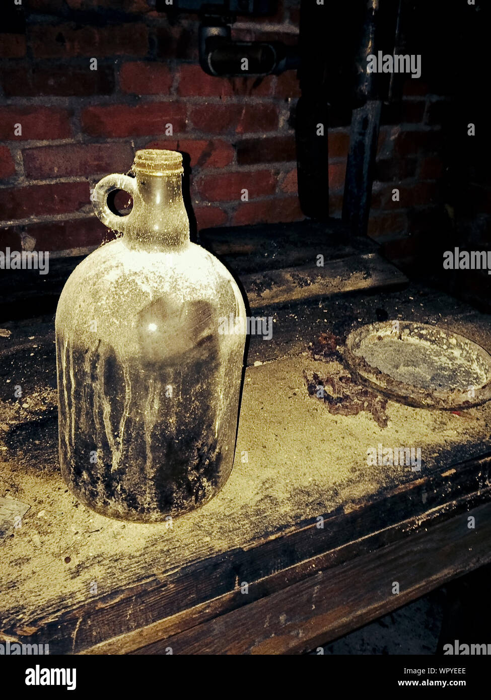 Dirty bottle hi-res stock photography and images - Alamy