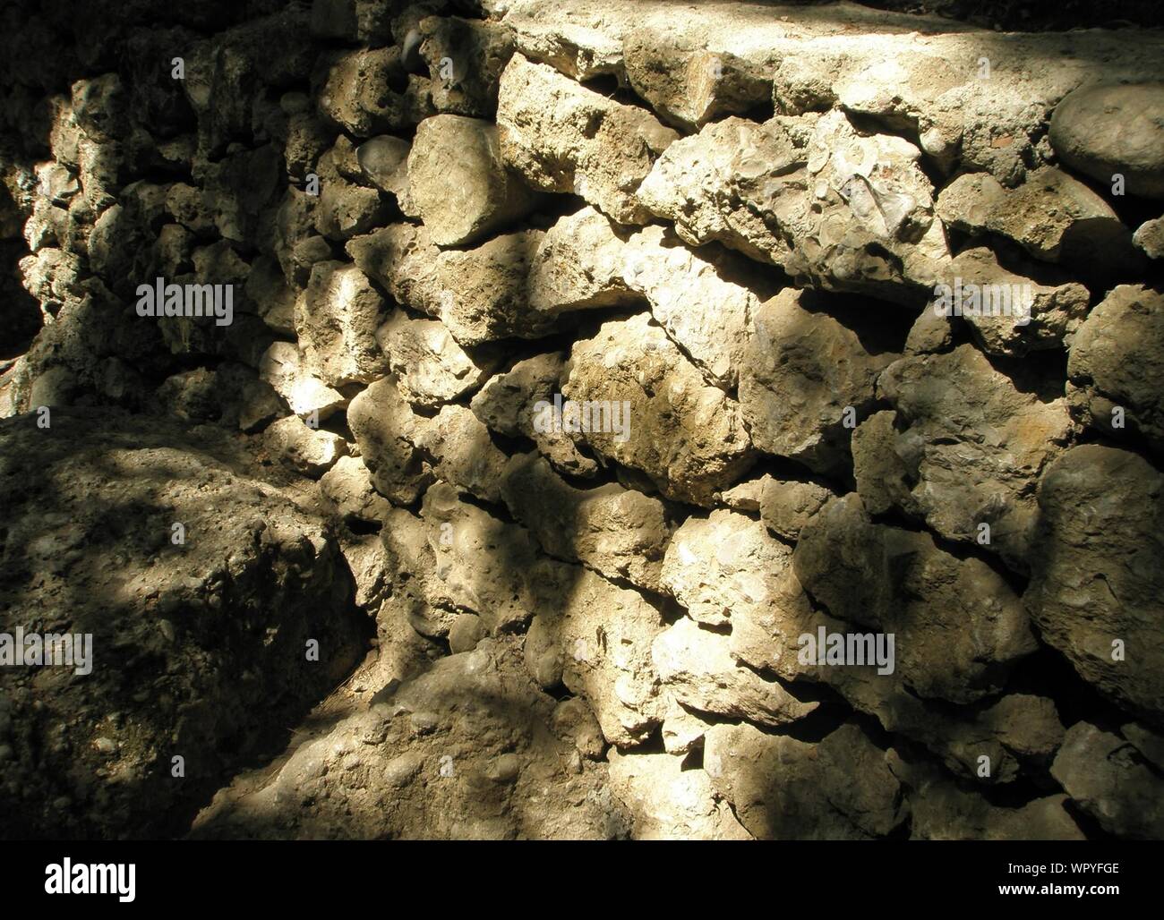 Stone falling hi-res stock photography and images - Alamy