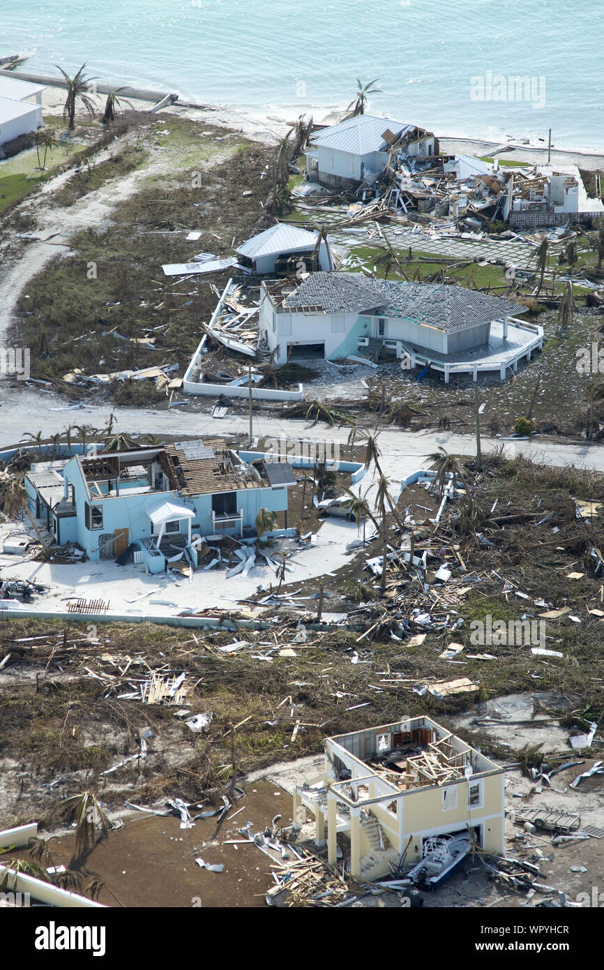 Bahamas islands chain hi-res stock photography and images - Alamy