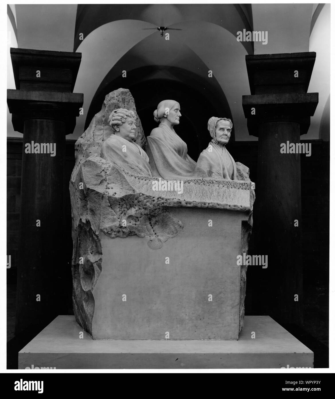 Susan b anthony statue Cut Out Stock Images & Pictures - Alamy