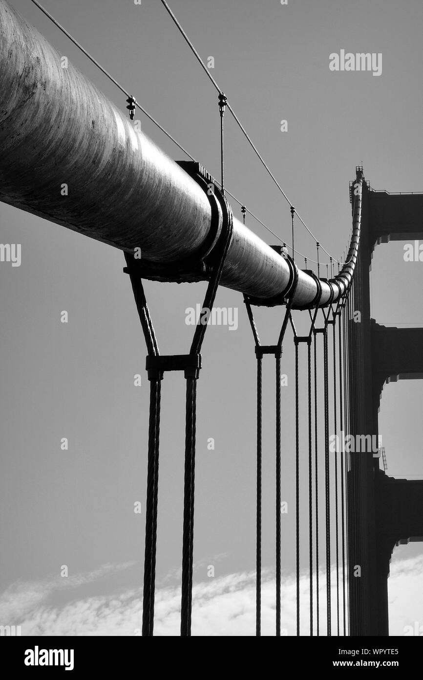Golden gate bridge close up hi-res stock photography and images - Alamy
