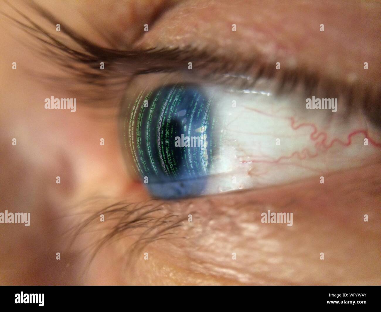 Eye reflection screen hi-res stock photography and images - Alamy