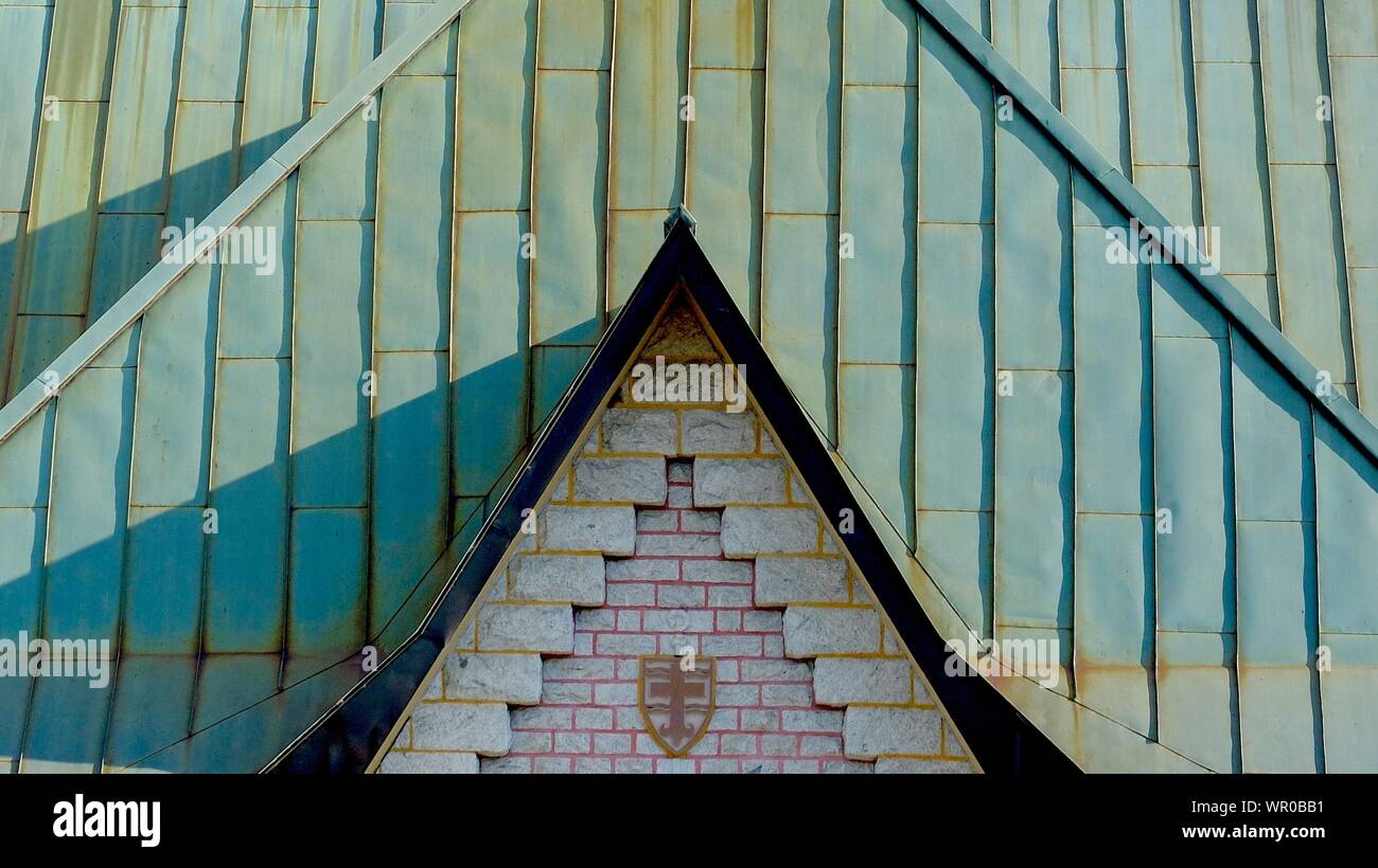 Pediment roof hi-res stock photography and images - Alamy