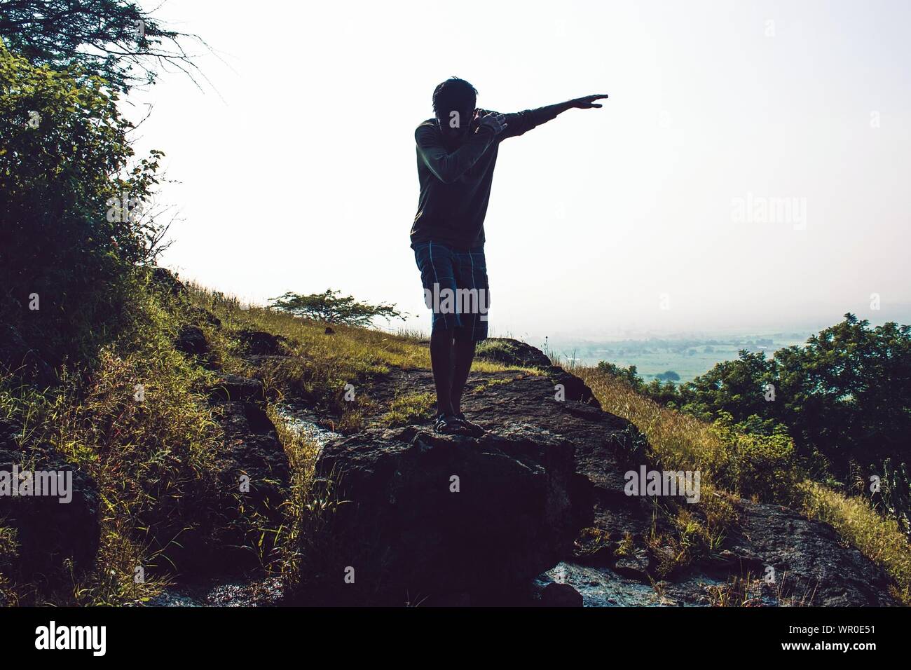 Dab gesture hi-res stock photography and images - Alamy