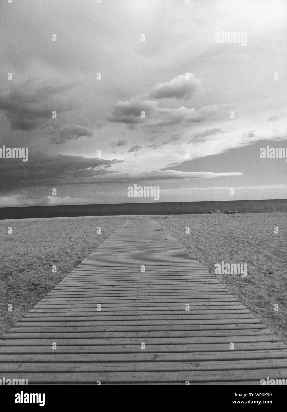 Wooden pathway beach hi-res stock photography and images - Alamy