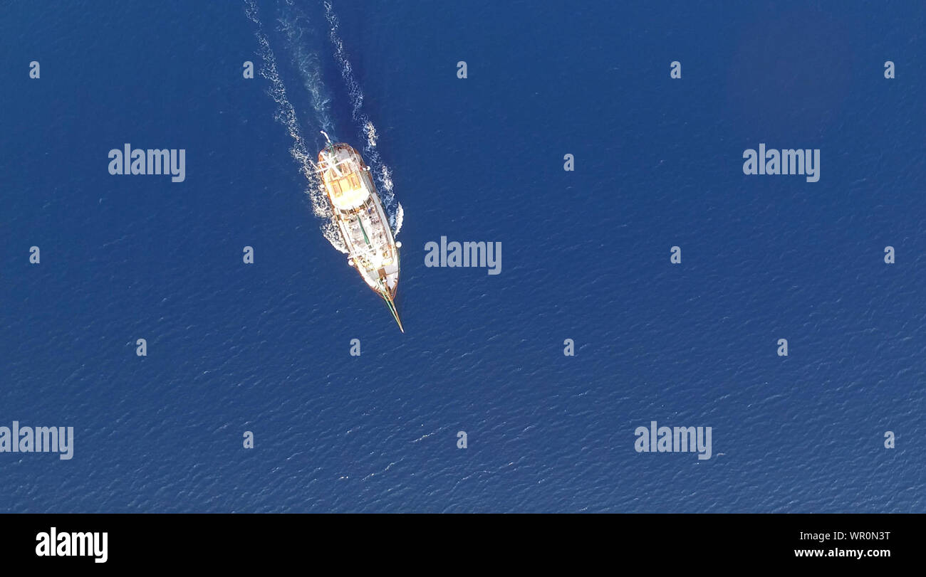 Drone boat hi-res stock photography and images - Alamy