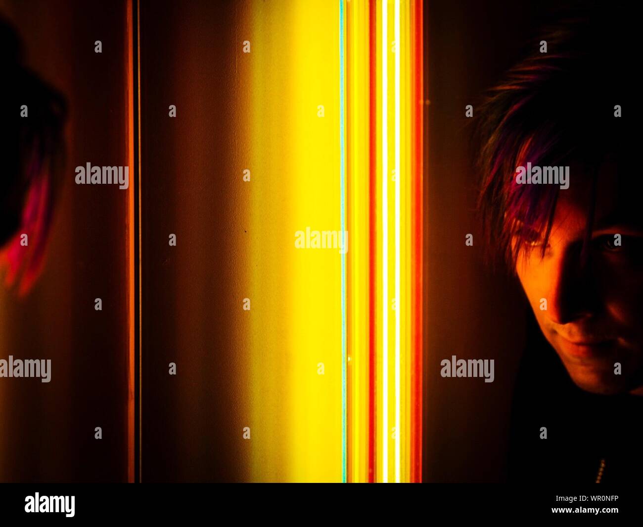 Neon light people hi-res stock photography and images - Alamy