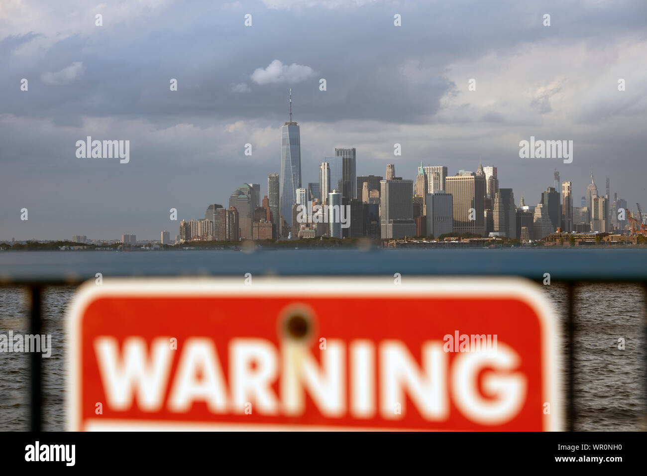 Terminal 4 sign hi-res stock photography and images - Alamy