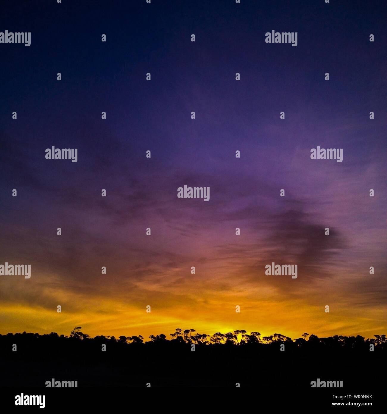 Sky coloring hi-res stock photography and images - Alamy