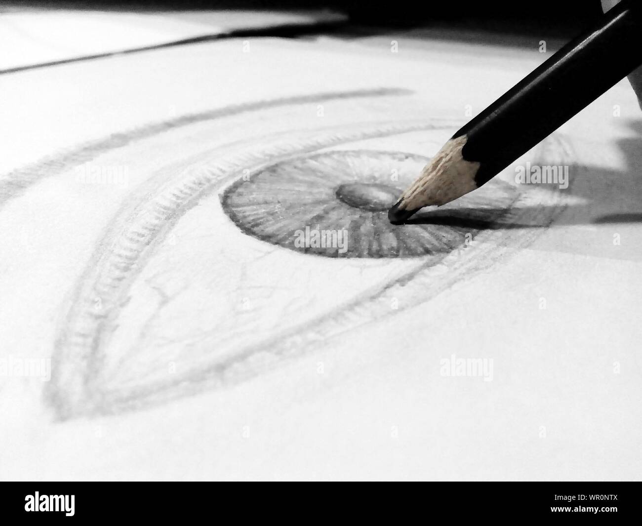 Drawing of an eye hi-res stock photography and images - Alamy