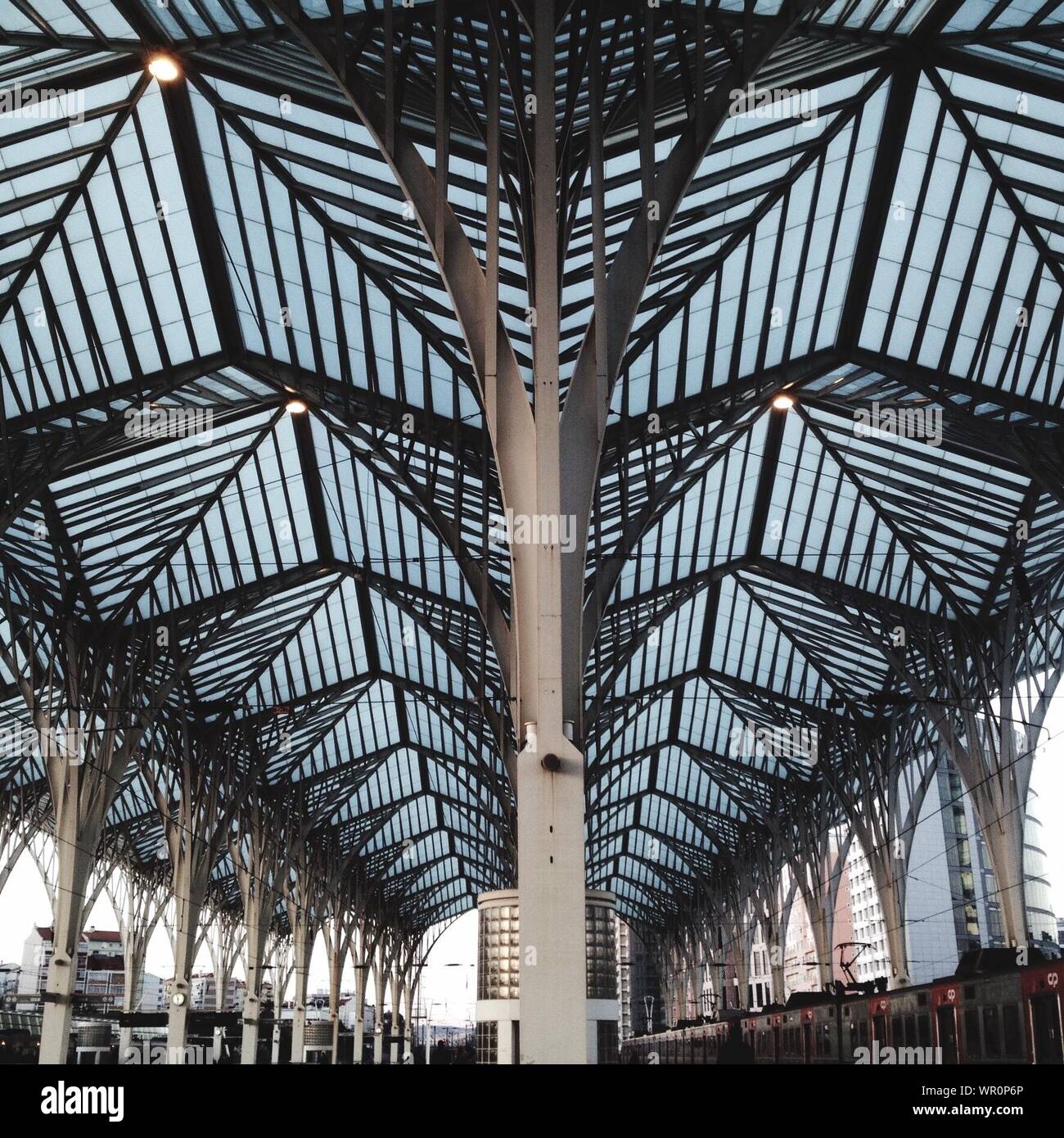 Station roof hi-res stock photography and images - Alamy