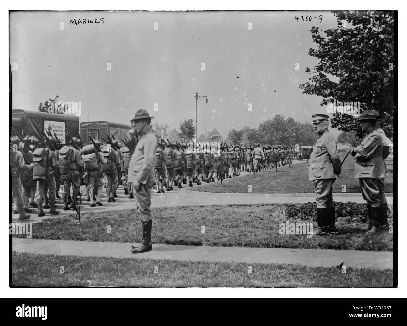 Marines unit Black and White Stock Photos & Images - Alamy