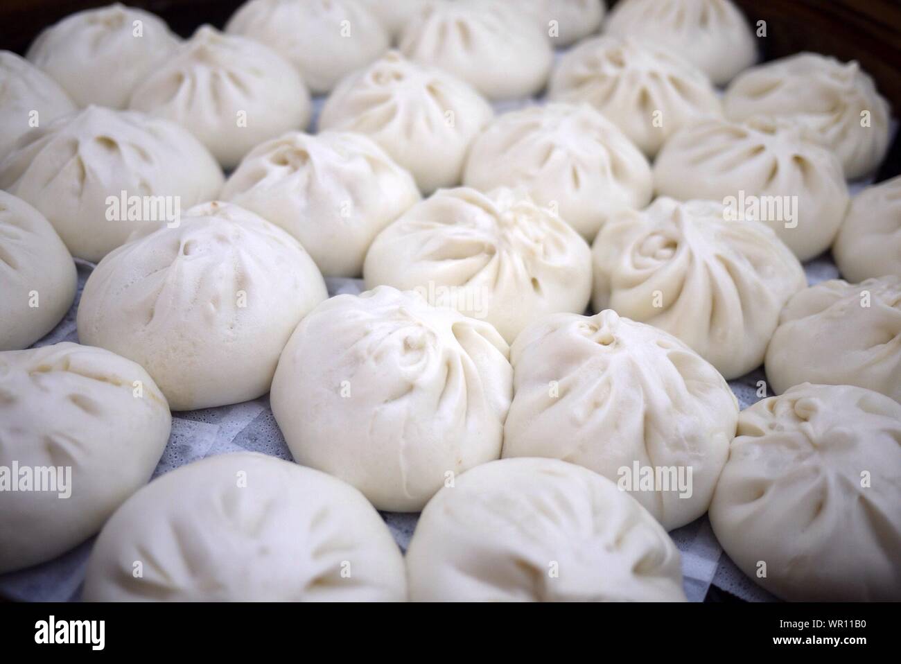 Steamed buns hi-res stock photography and images - Alamy