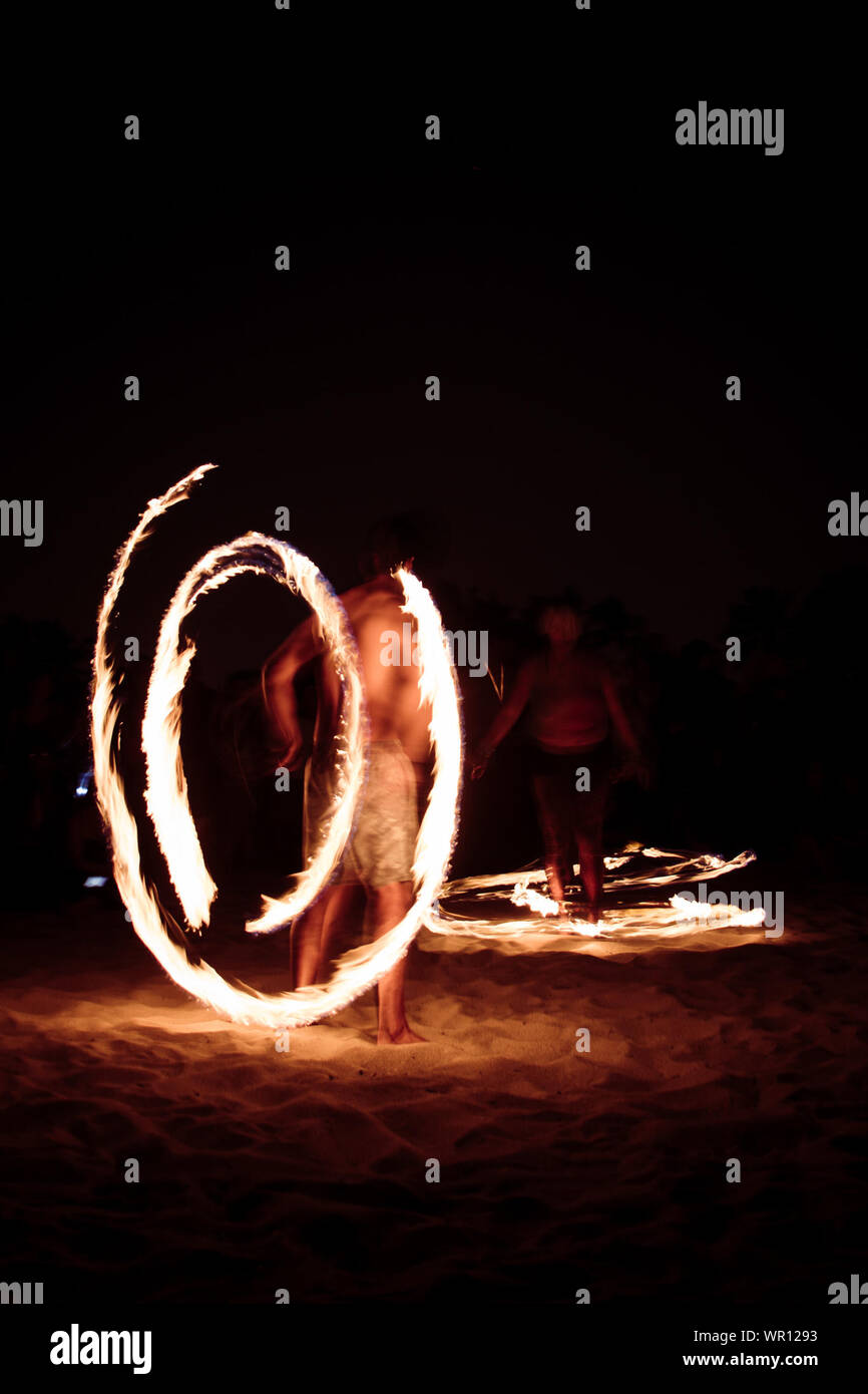 Stunt men hi-res stock photography and images - Alamy