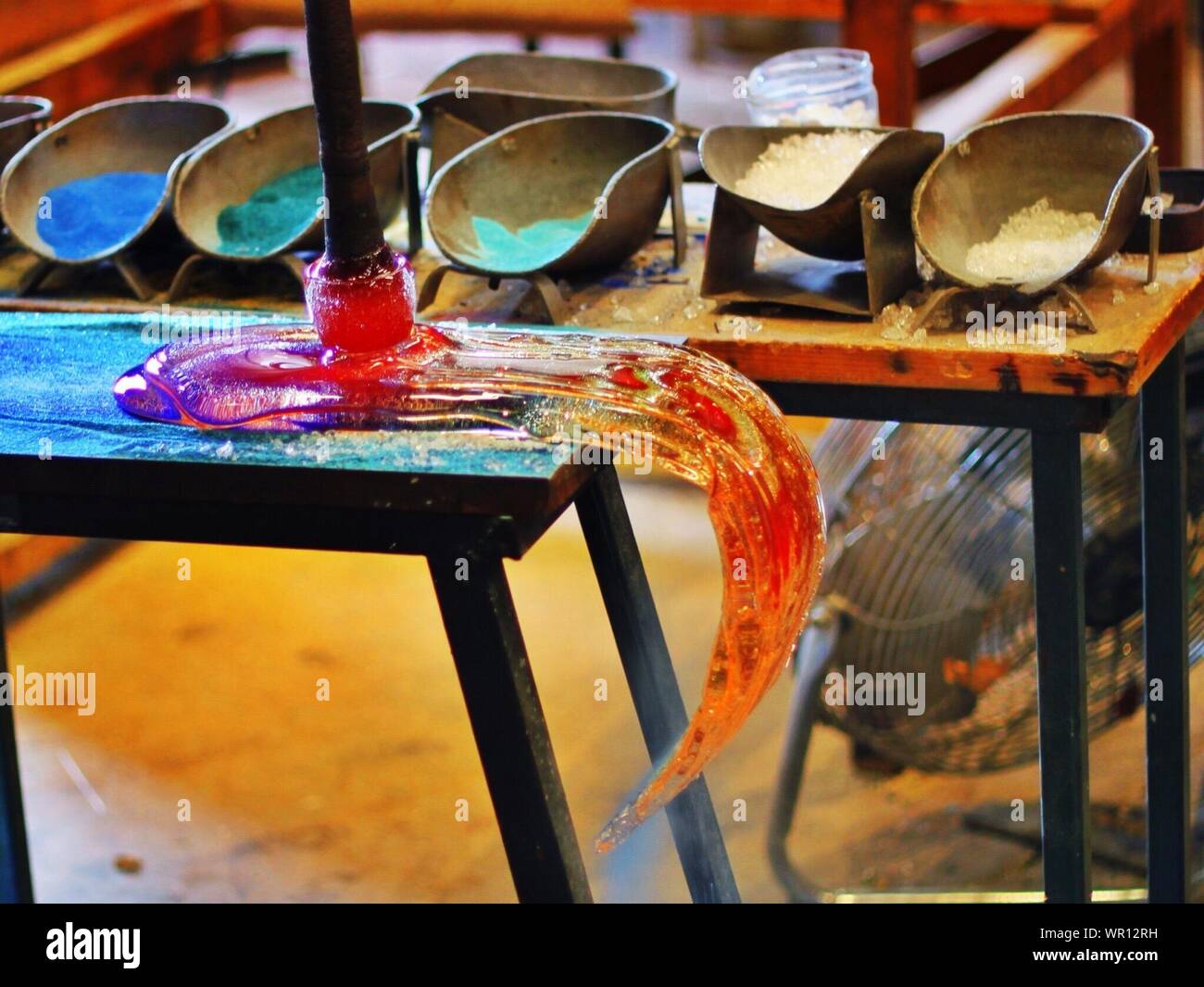 Melted to make glass hi-res stock photography and images - Alamy